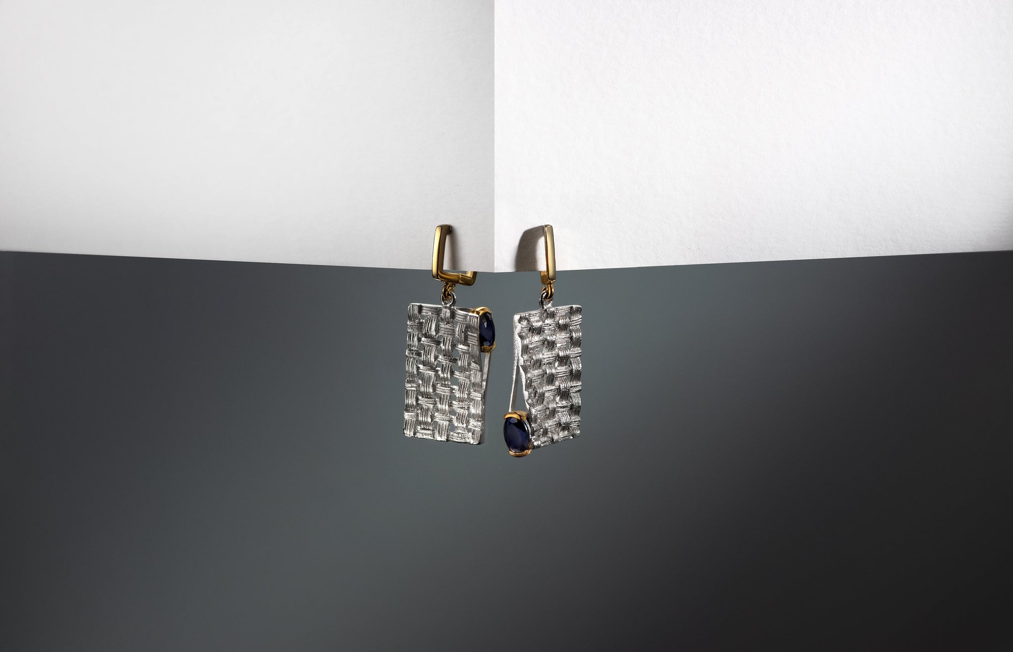 Taurus Birthstone Jewelry: Rose Quartz, Lapis Lazuli, Sapphire Gems